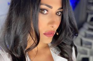 Maria Mazza in camerino, la FOTO spiazza i follower: "Bellezza strepitosa"